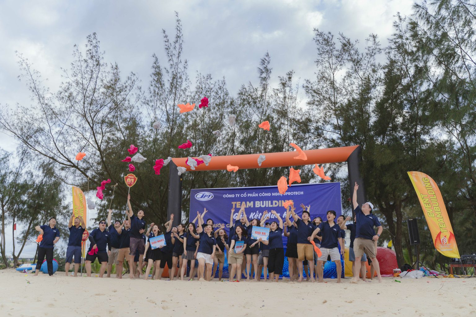 Về Chúng Tôi - JProTech